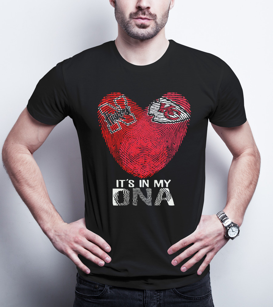 Nebraska Cornhuskers Kansas City Chiefs It's In My DNA Fingerprint Heart T-Shirt