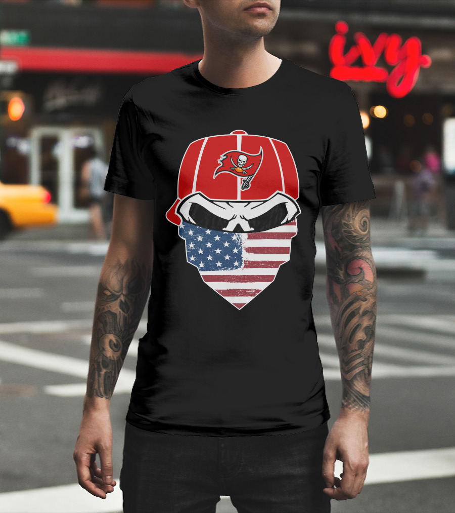 Buccaneers Skull Bandana American Flag Mask T-Shirt