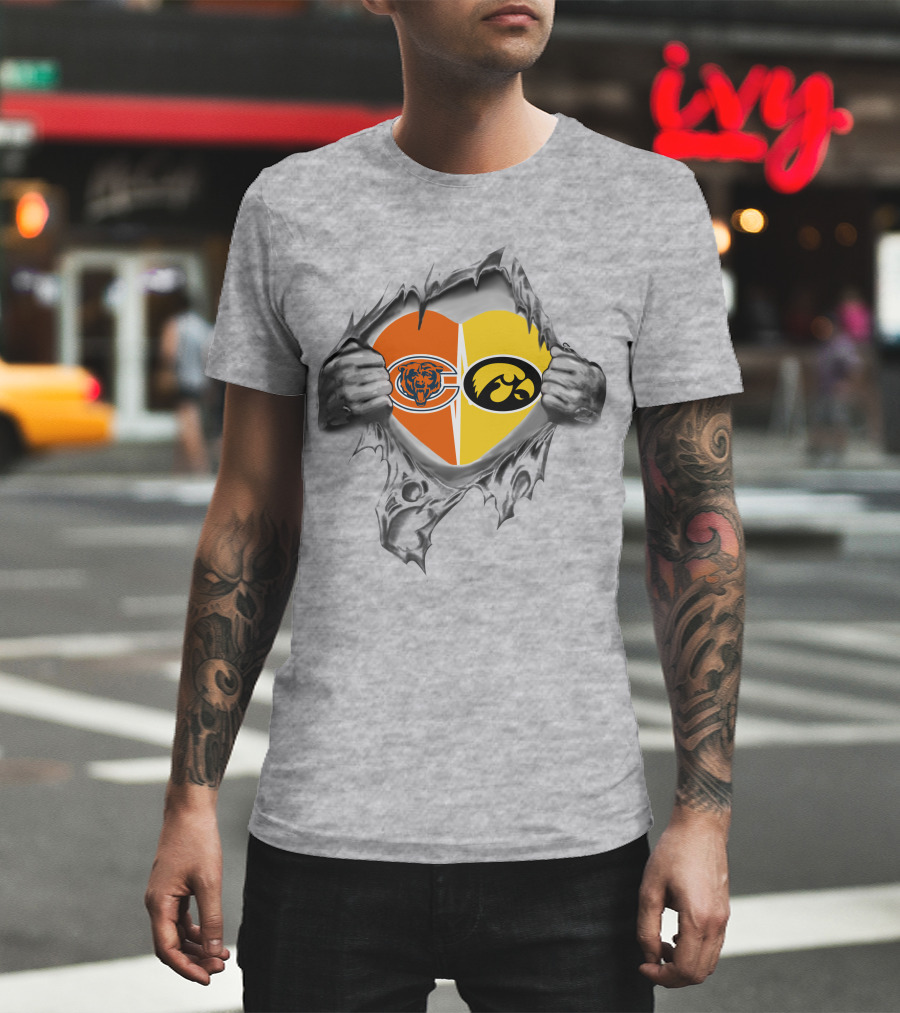 Bears Iowa Hawkeyes Heart Design With Chicago Bears And Iowa Hawkeyes Logo Combinación T-Shirt