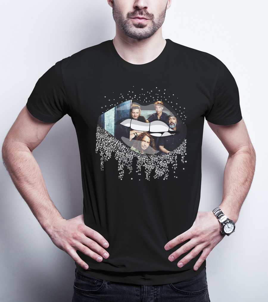 Soundgarden Band Photo Within Glitter Lips T-Shirt