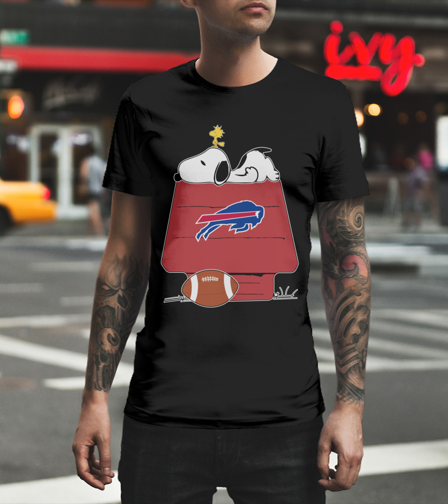 Snoopy Buffalo Bills Football Doghouse With Woodstork T-Shirt