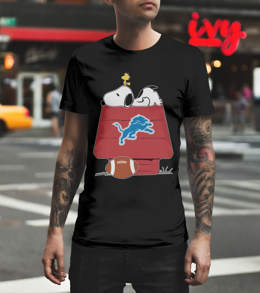 Detroit Lions Snoopy Woodstock Football T-Shirt