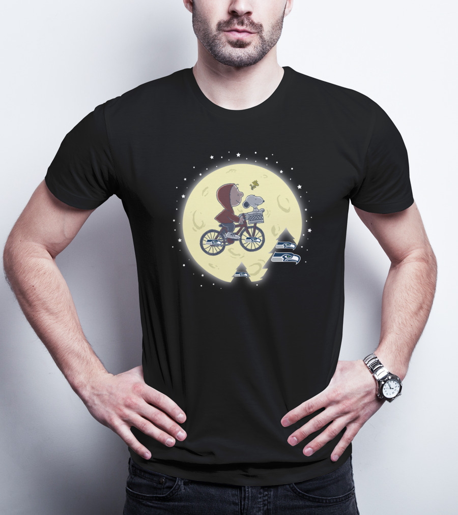 Halloween Seattle Seahawks E.t. And Snoopy Moon Adventure T-Shirt