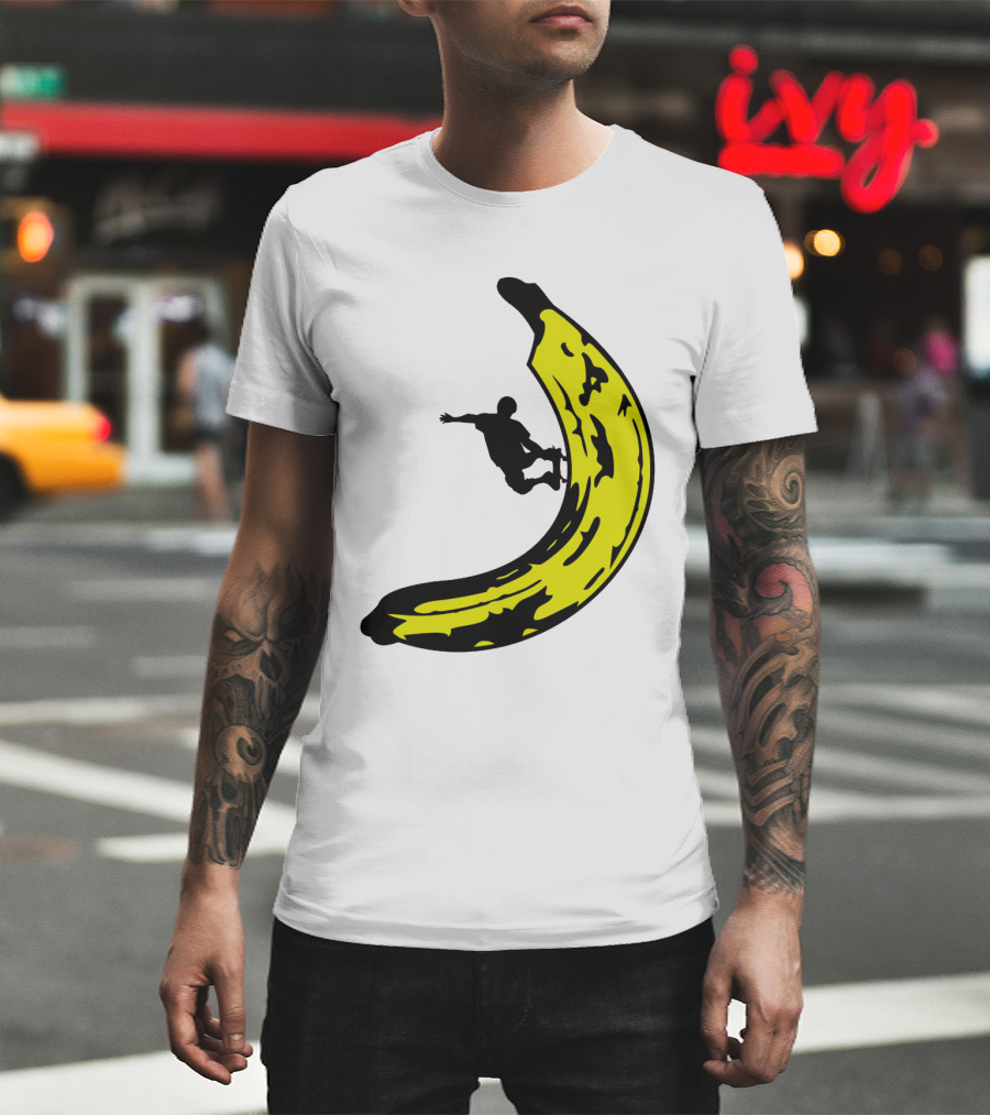 Banana Shaped Skateboard Ramp With Silhouette Skater Jumping T-Shirt