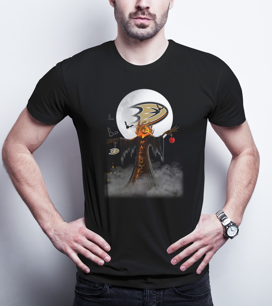 Anaheim Ducks Halloween Spooky Night With Pumpkin And Full Moon T-Shirt