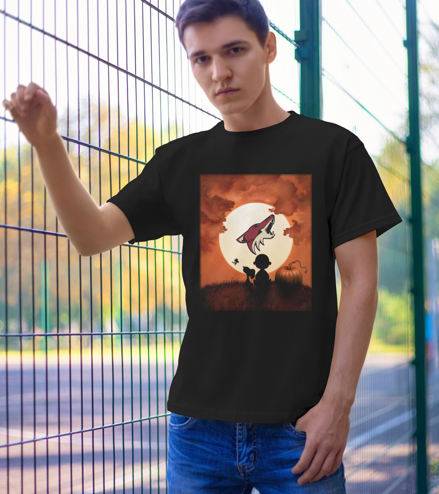 Arizona Coyotes Halloween Full Moon Pumpkin Scene T-Shirt