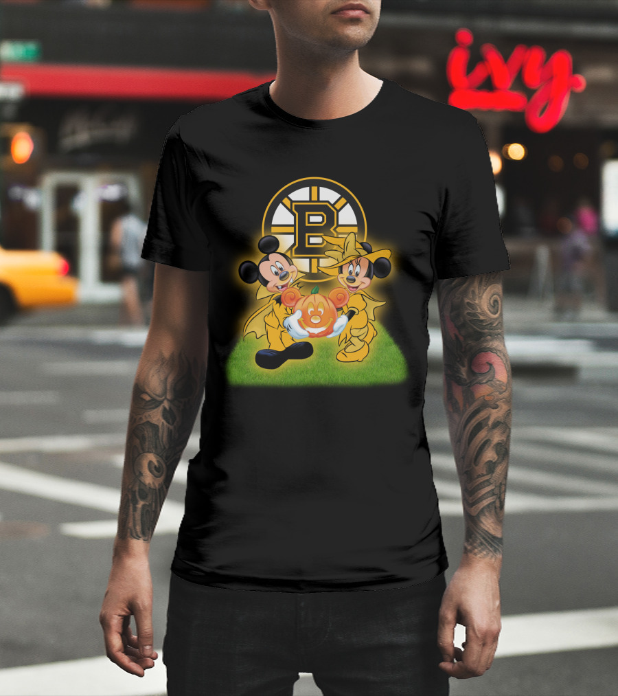 Boston Bruins Halloween Mickey And Minnie With Pumpkin T-Shirt