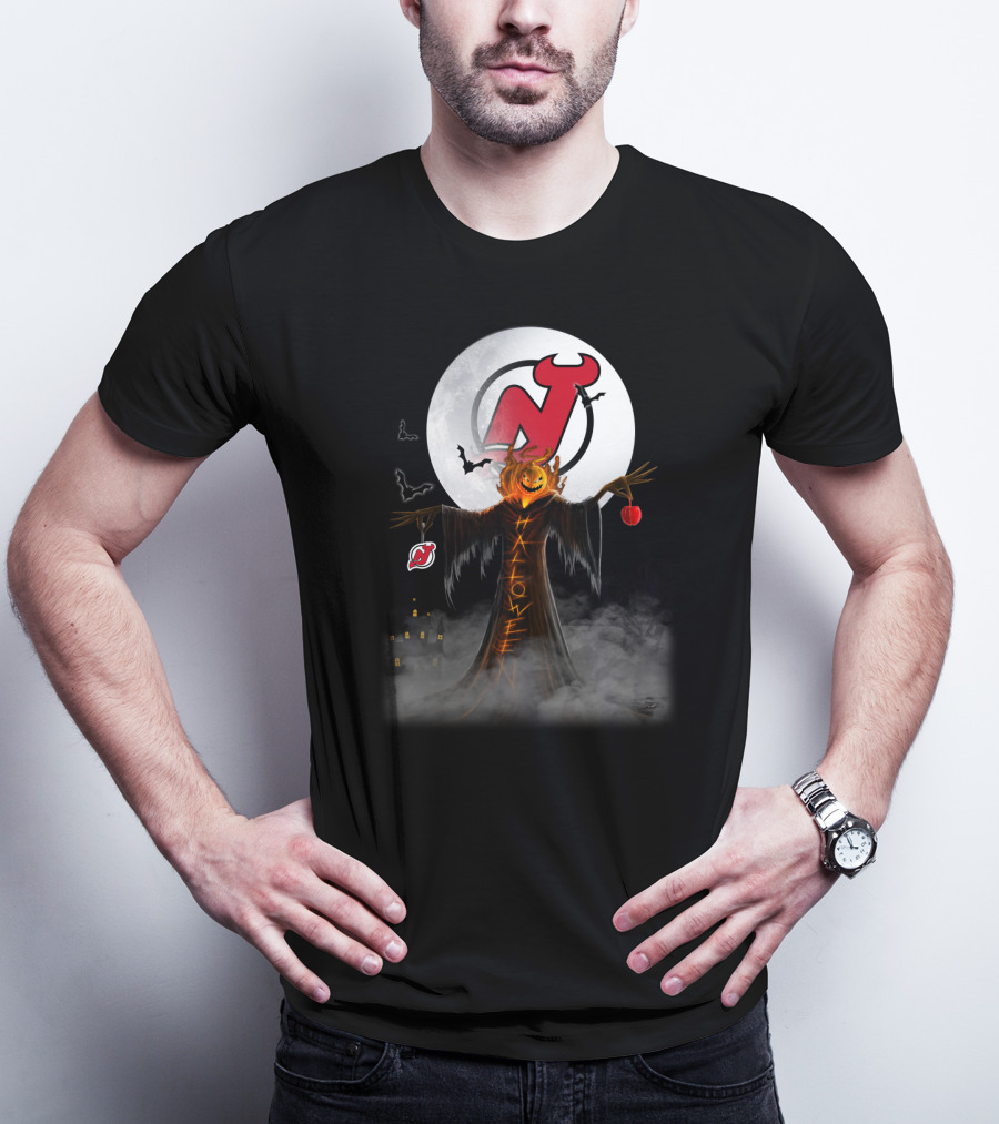 Halloween New Jersey Devils Logo With Pumpkin Head And Bats T-Shirt