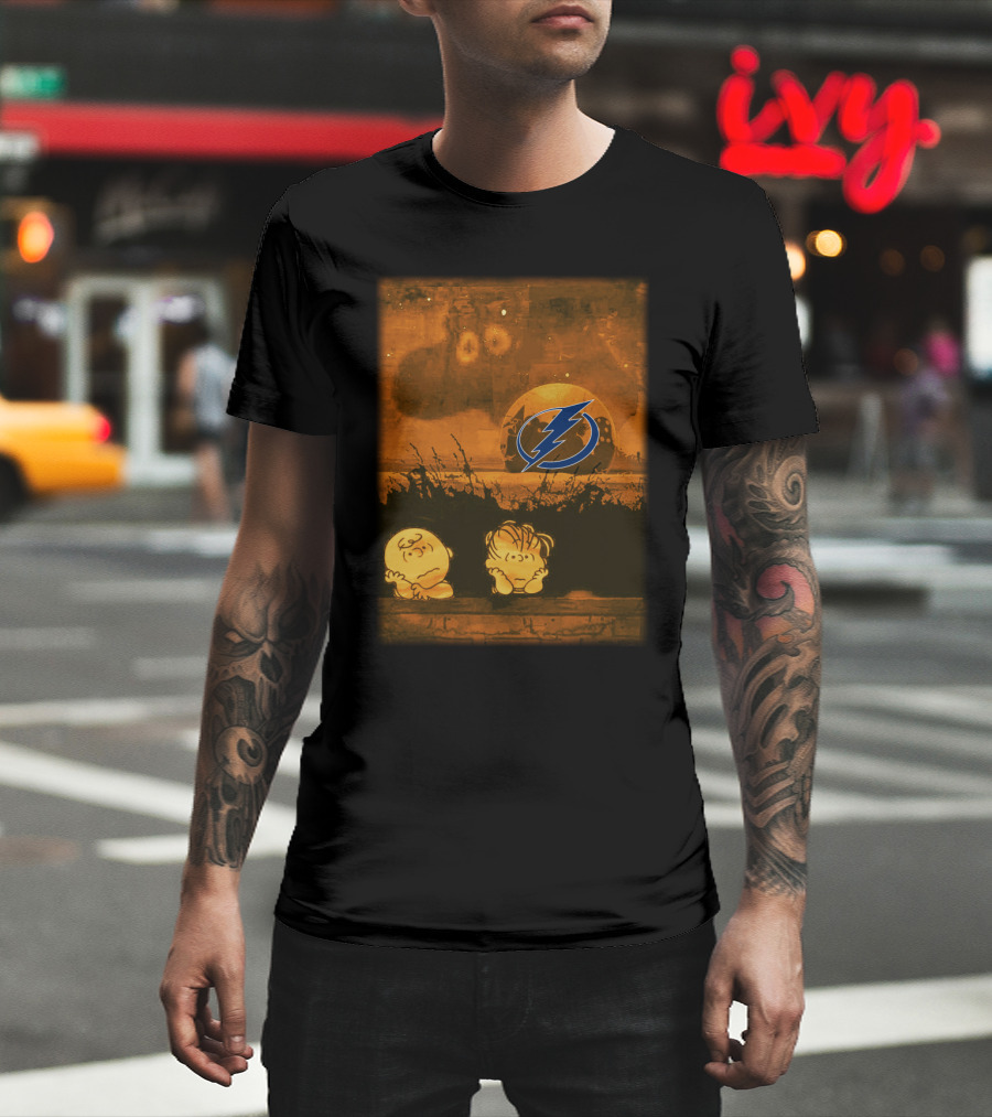 Halloween Tampa Bay Lightning Peanuts Crossover With Charlie Brown And Linus Pumpkin Scene T-Shirt