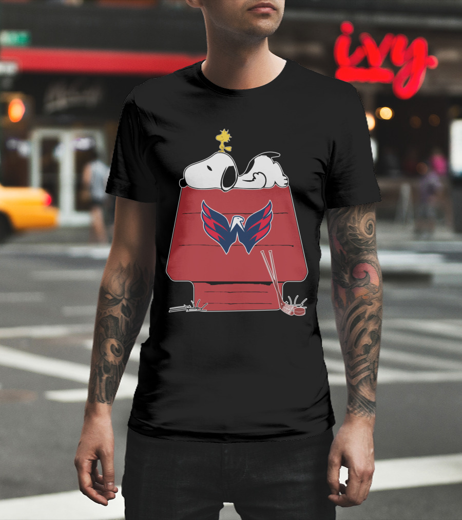 Snoopy And Woodstock With Washington Capitals Logo On Doghouse Hockey T-Shirt