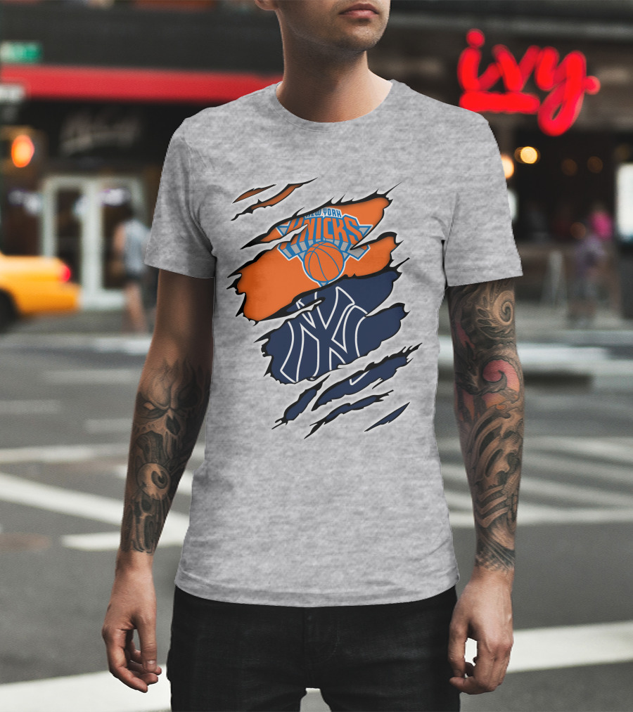 New York Knicks Yankees Split T-Shirt
