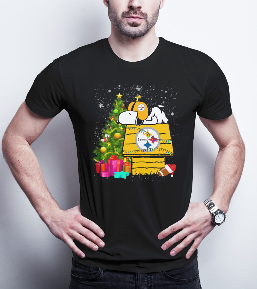 Pittsburgh Steelers Snoopy Christmas Peanuts Doghouse Football T-Shirt
