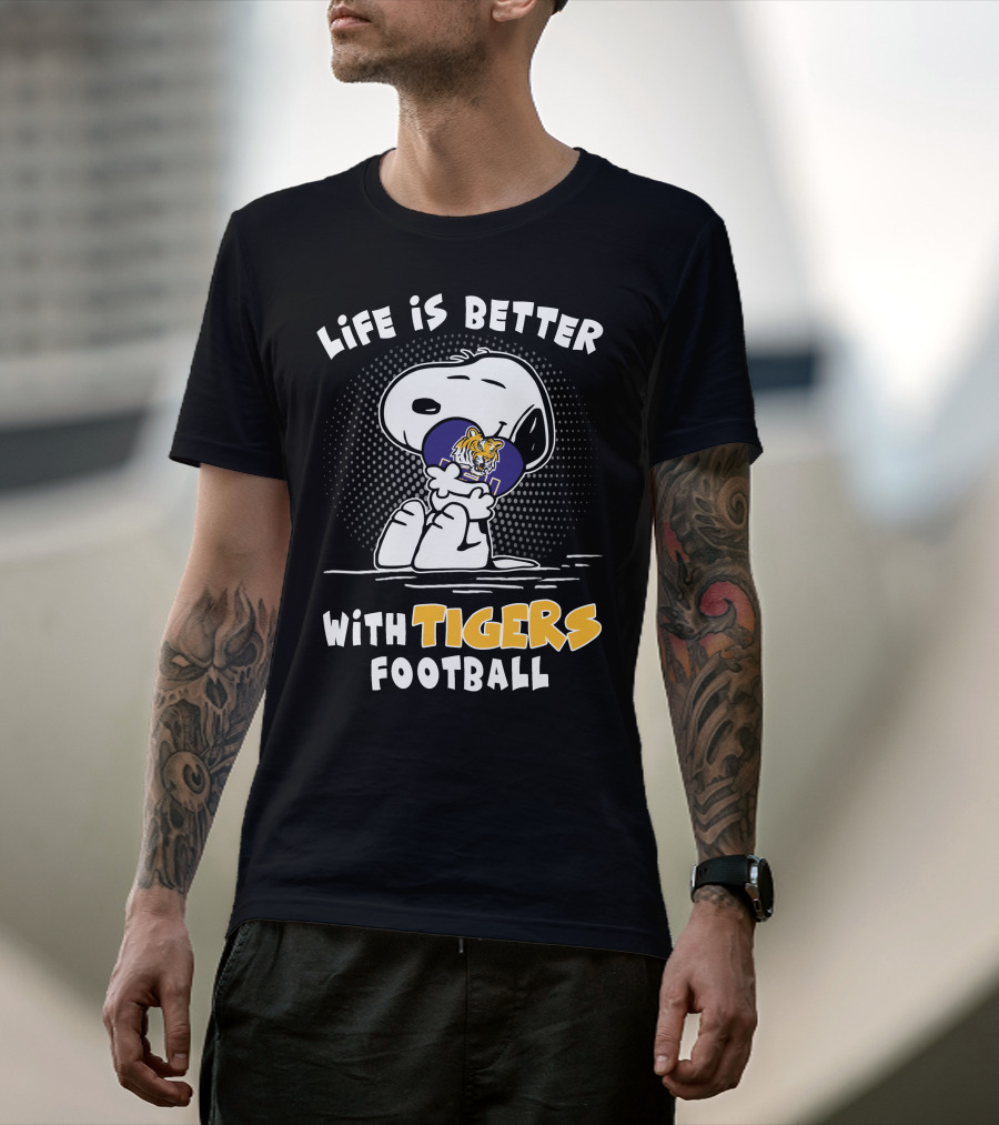 Life Is Better With Tigers Football Snoopy Lsu Tigers Helmet T-Shirt