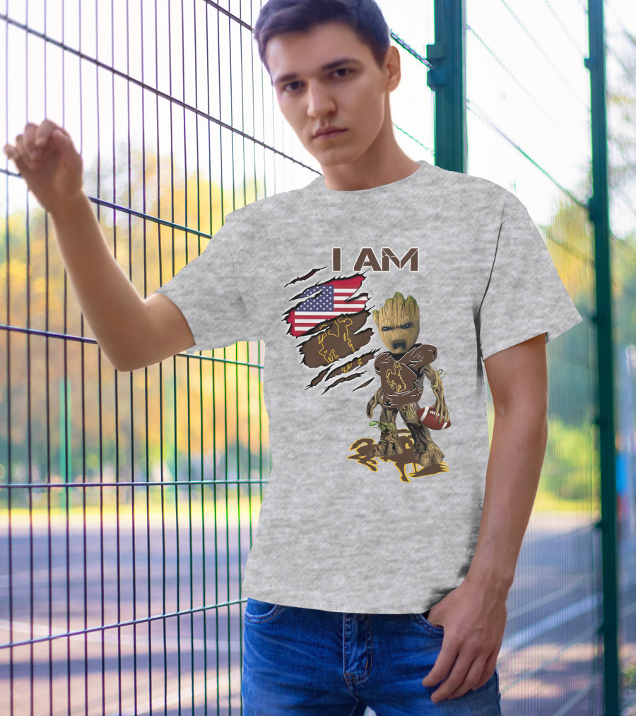 I AM Wyoming Baby Groot Football American Flag Cowboy T-Shirt