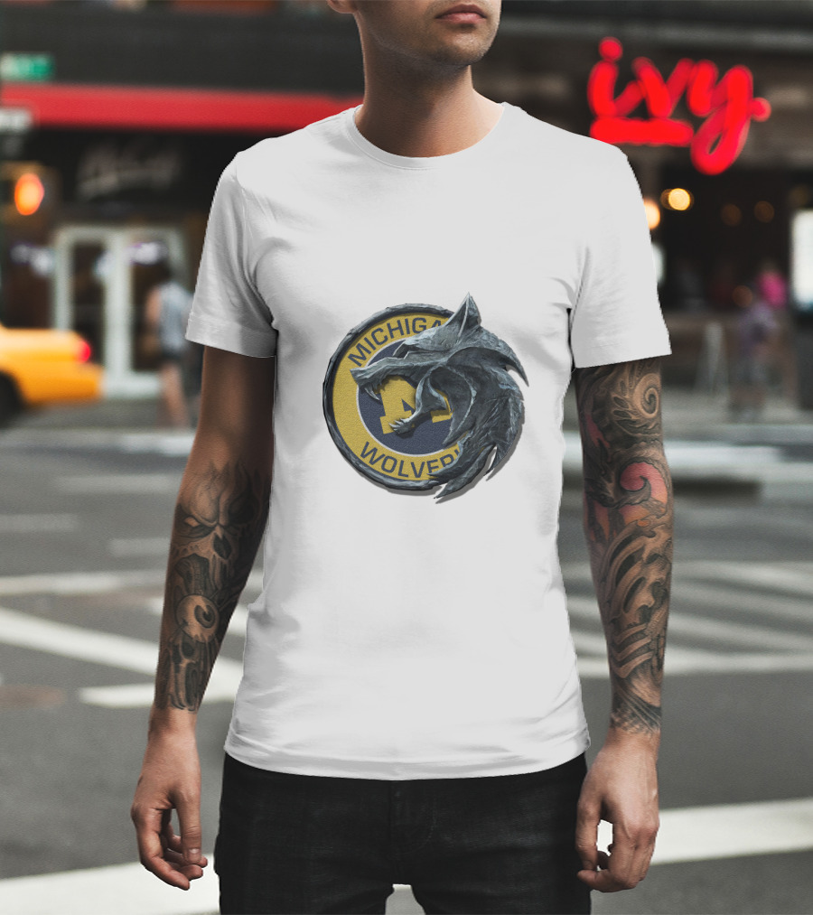 Michigan Wolverines Wolf Emblem Cht1Twnc2015 T-Shirt