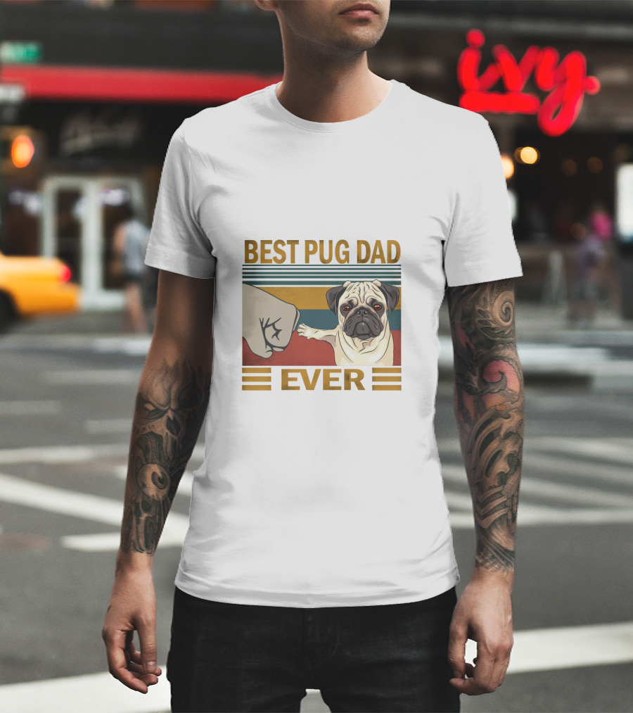 Best Pug Dad Ever Fist Bump Retro Style T-Shirt