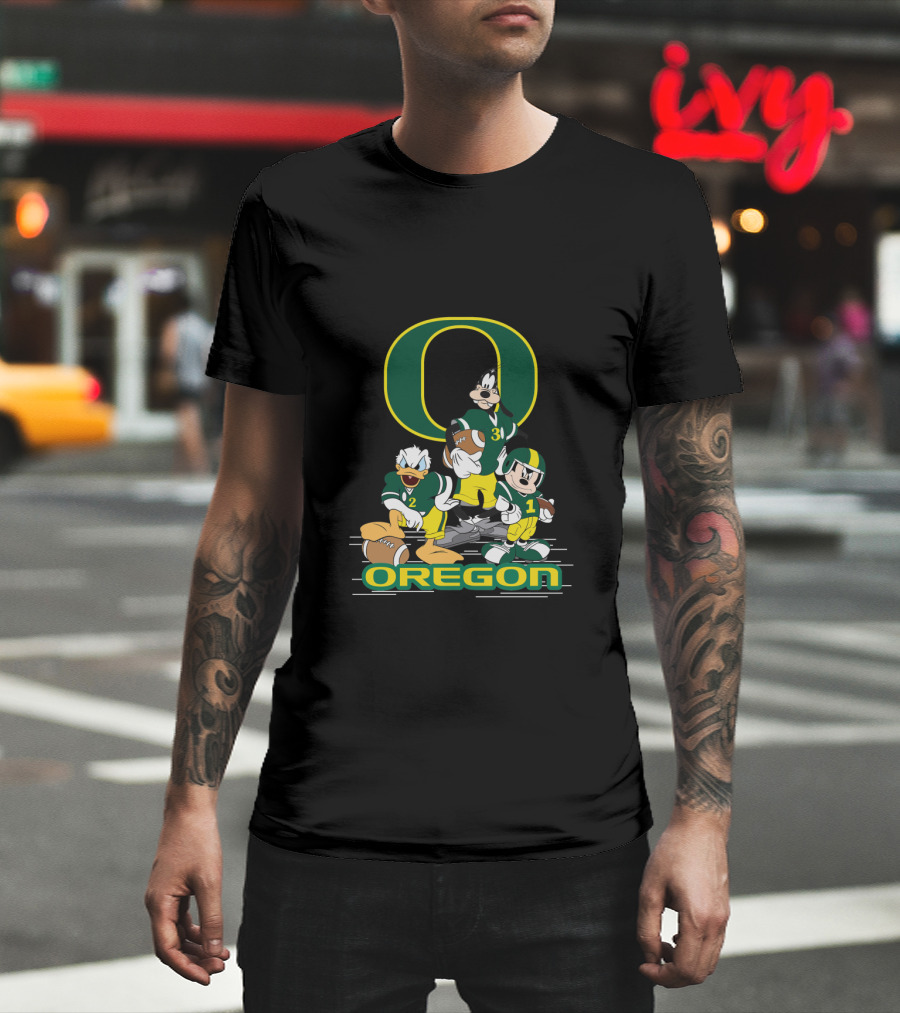 Chtnca10025 Oregon Football Donald Duck Goofy Mickey Mouse T-Shirt
