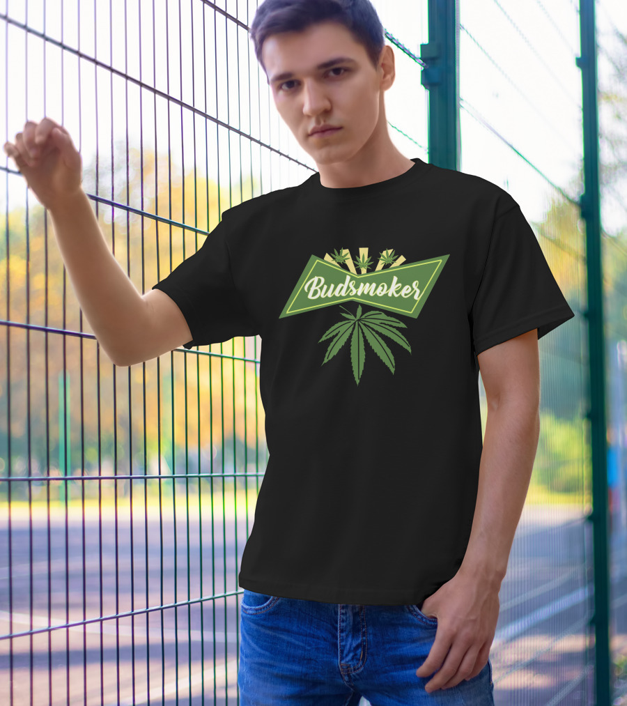 Budsmoker Cannabuds Green Leaf Banner T-Shirt