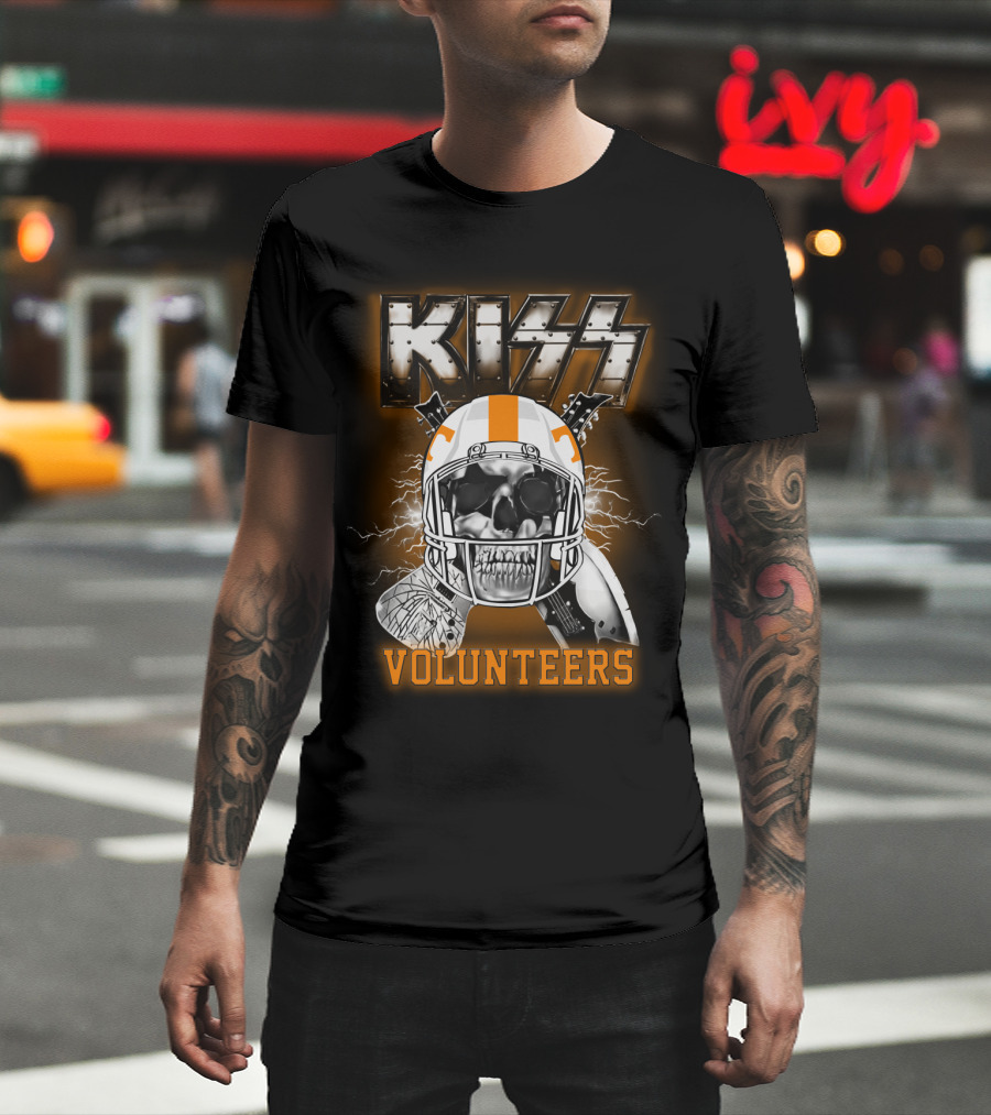 Kiss Volunteers Skull Helmet Ncaa Football Theme T-Shirt