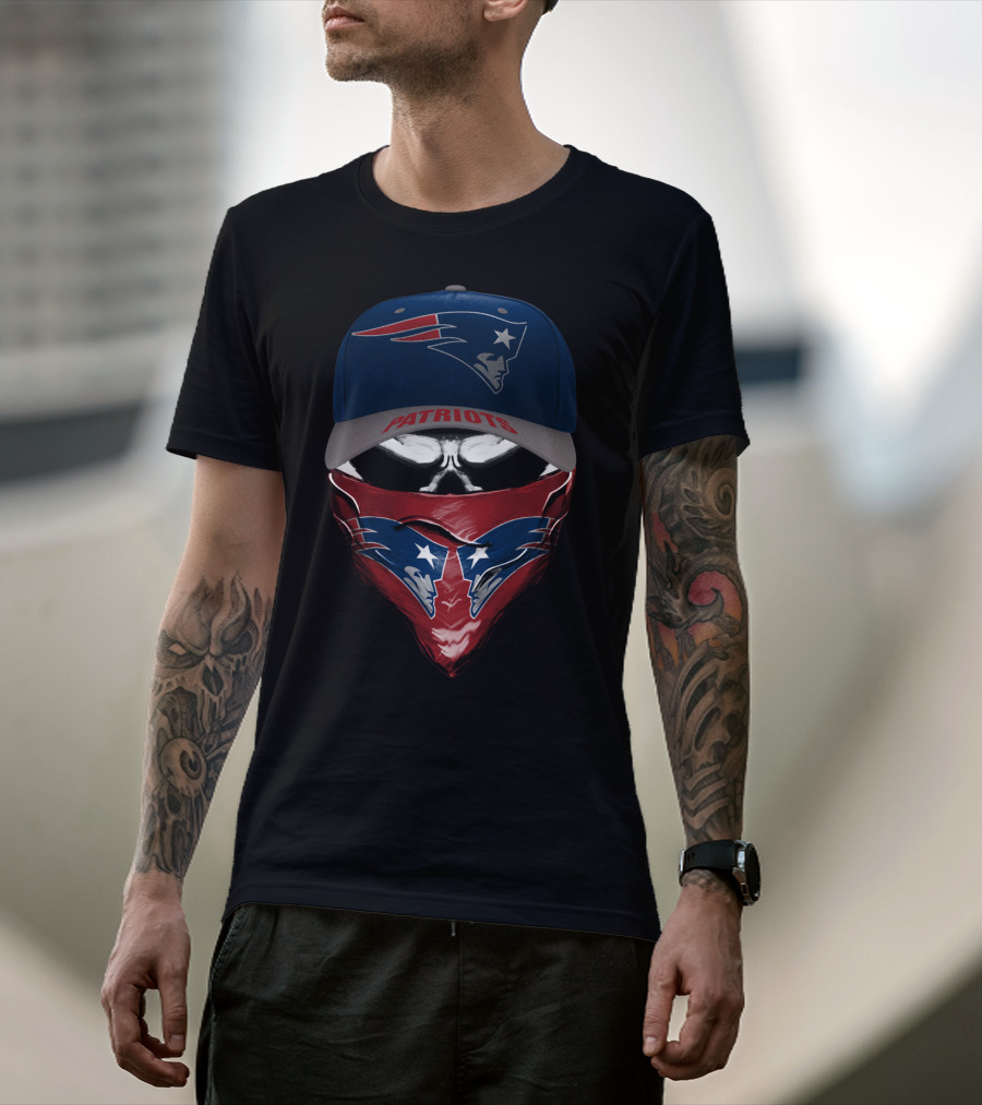 New England Patriots Hat And Bandana Skull Style T-Shirt