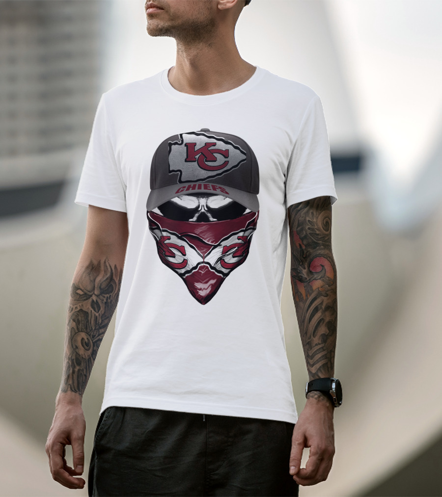 KANSAS CITY CHIEFS KC Logo Hat And Bandana Combo T-Shirt