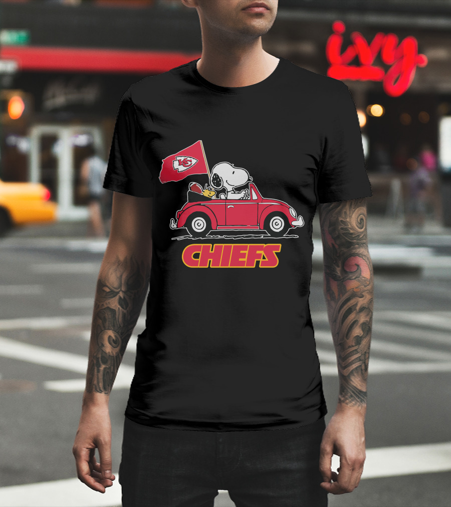 Snoopy Kansas City Chiefs Football Fan Car Ride T-Shirt