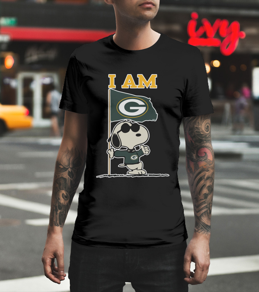 Snoopy Green Bay Packers Flag I Am T-Shirt