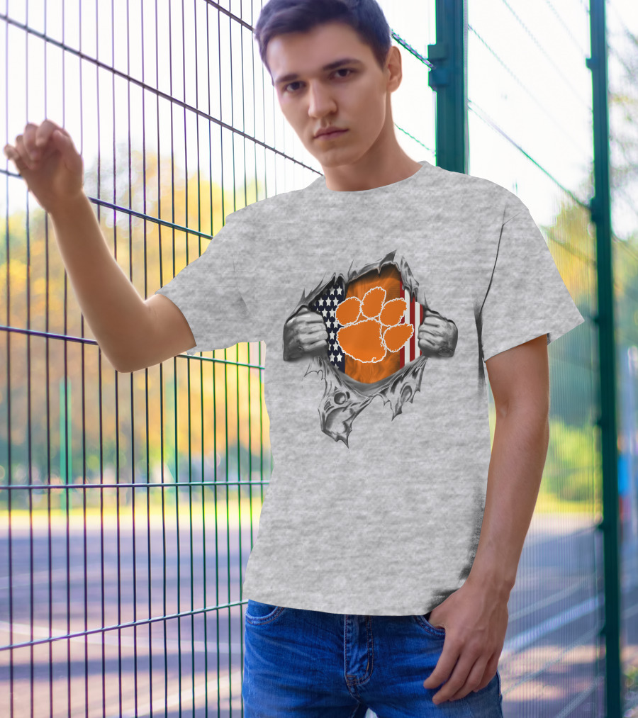 Clemson Tigers Paw Print American Flag Ripped T-Shirt