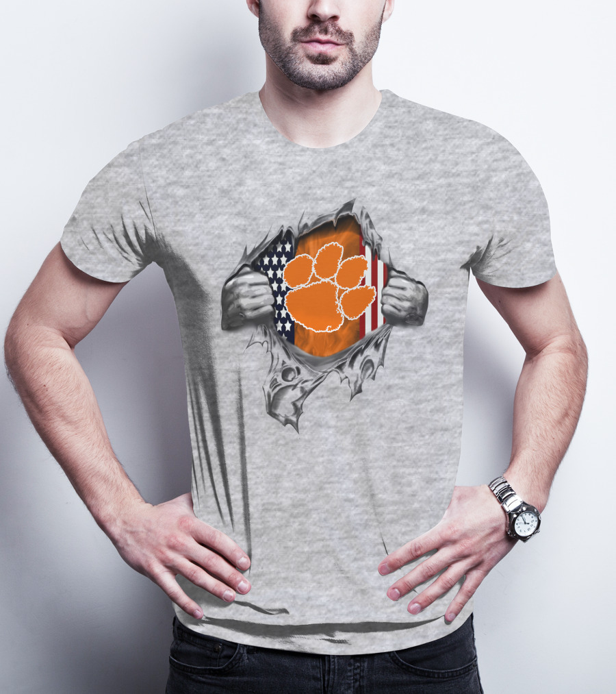 Clemson Tigers Paw Print American Flag Ripped T-Shirt
