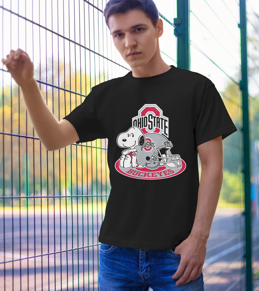 Ohio State Buckeyes Snoopy With Logo And Helmet T-Shirt
