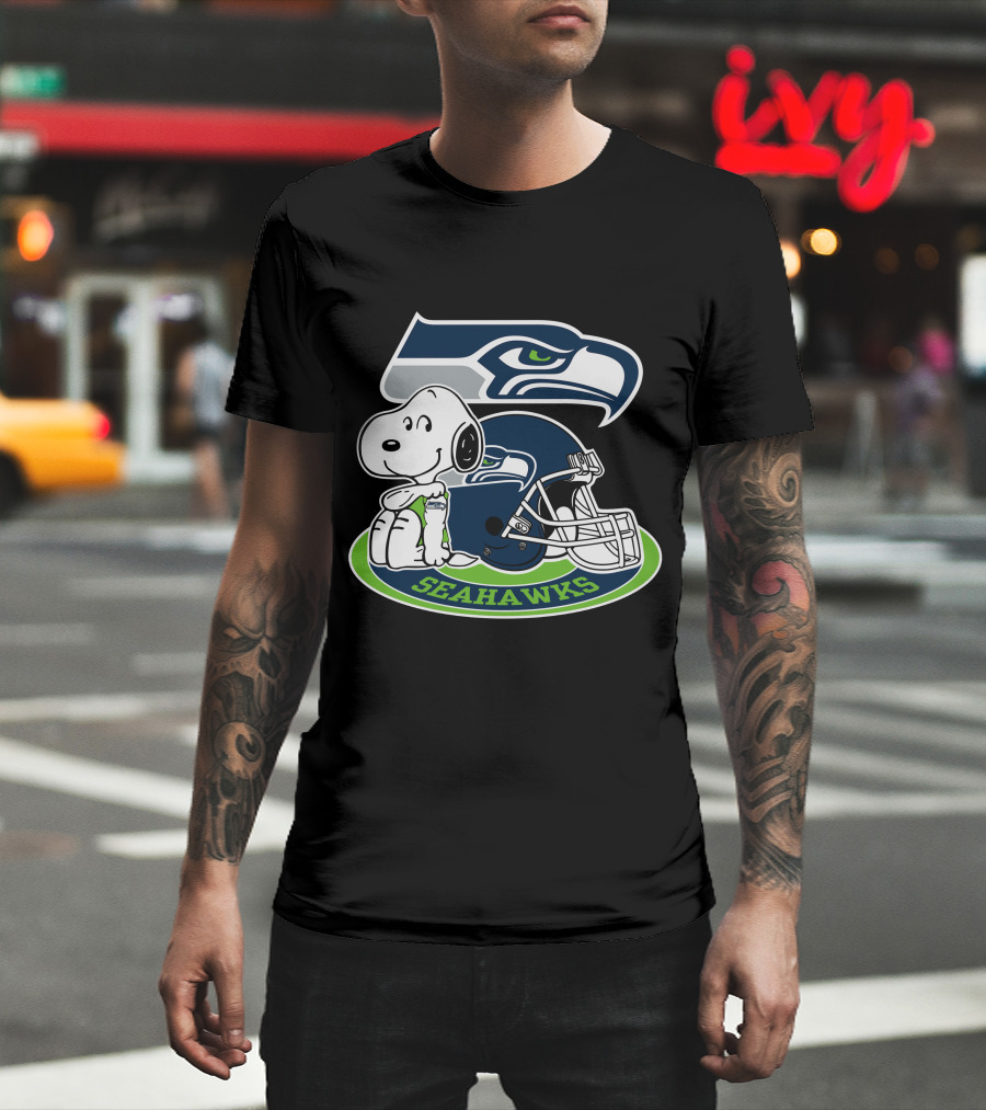 Snoopy Seattle Seahawks Helmet T-Shirt