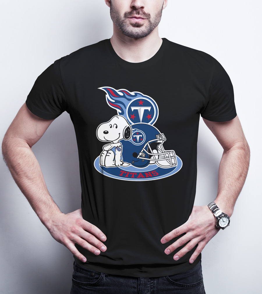 Tennessee Titans Snoopy Football Mascot T-Shirt