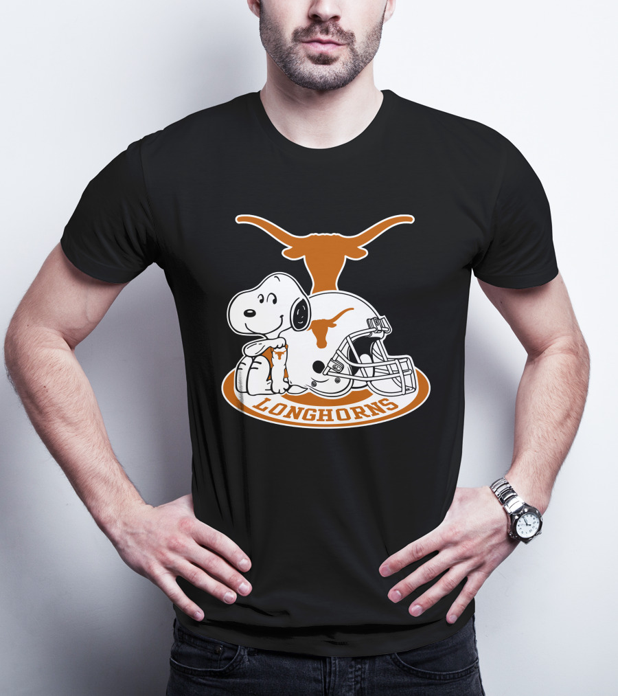 Texas Longhorns Snoopy Football Helmet T-Shirt