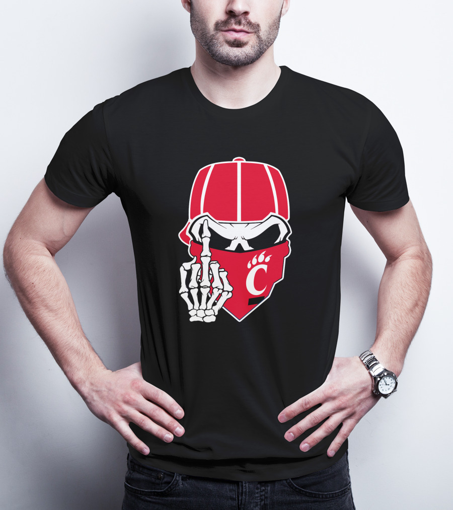 Cincinnati Bearcats Skull With Red Bandana And Skeleton Hand T-Shirt