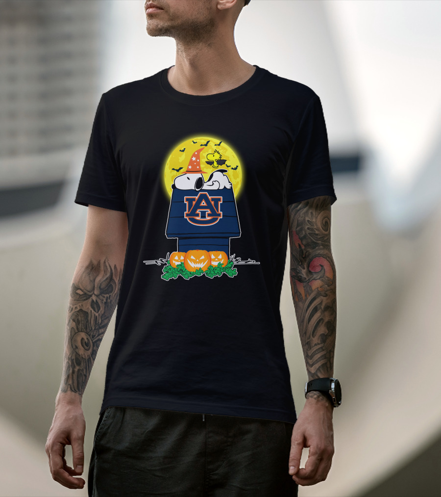 Auburn Tigers Snoopy Halloween Peanuts Pumpkin Moon Woodstock T-Shirt