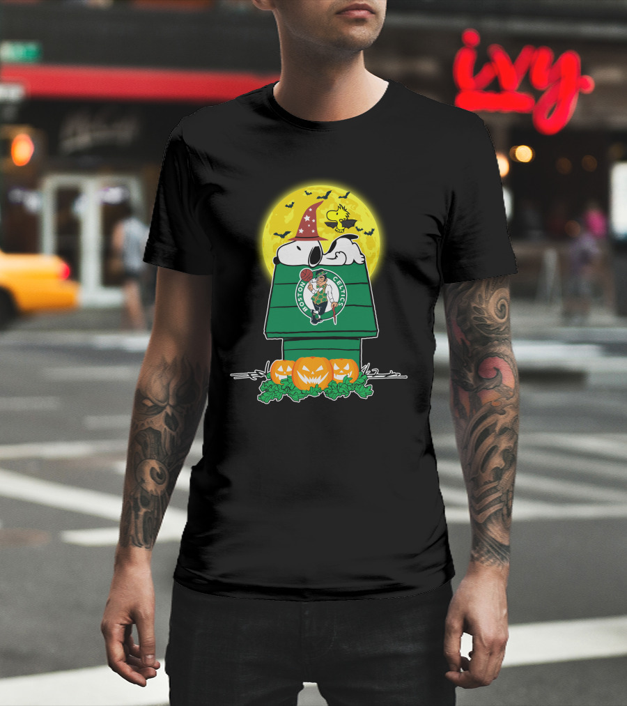 Snoopy Boston Celtics Halloween Moon Pumpkins T-Shirt