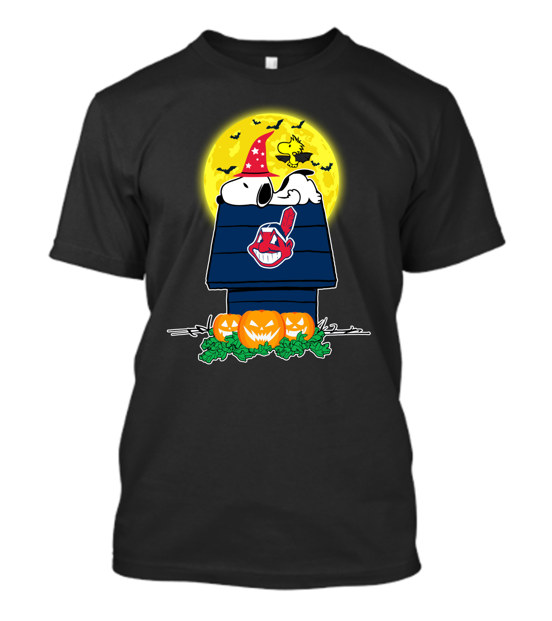 Cleveland Indians Snoopy Woodstock Halloween Pumpkins Full Moon T-Shirt