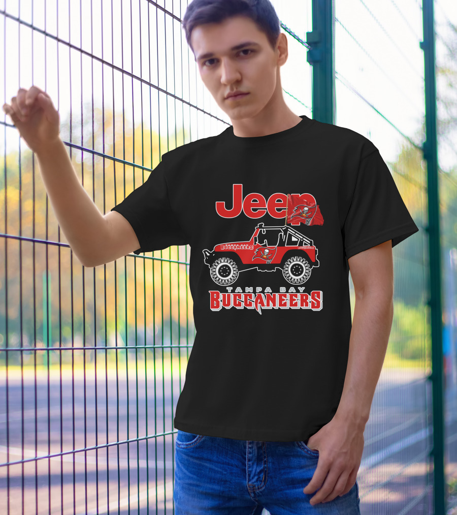 Tampa Bay Buccaneers Jeep With Logo And Flag T-Shirt