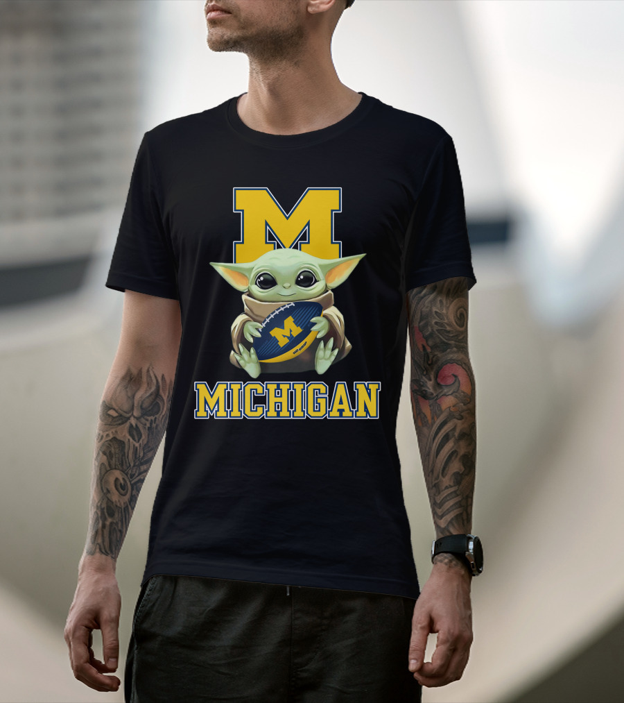 Michigan Wolverines Baby Yoda Football Fan Character M T-Shirt