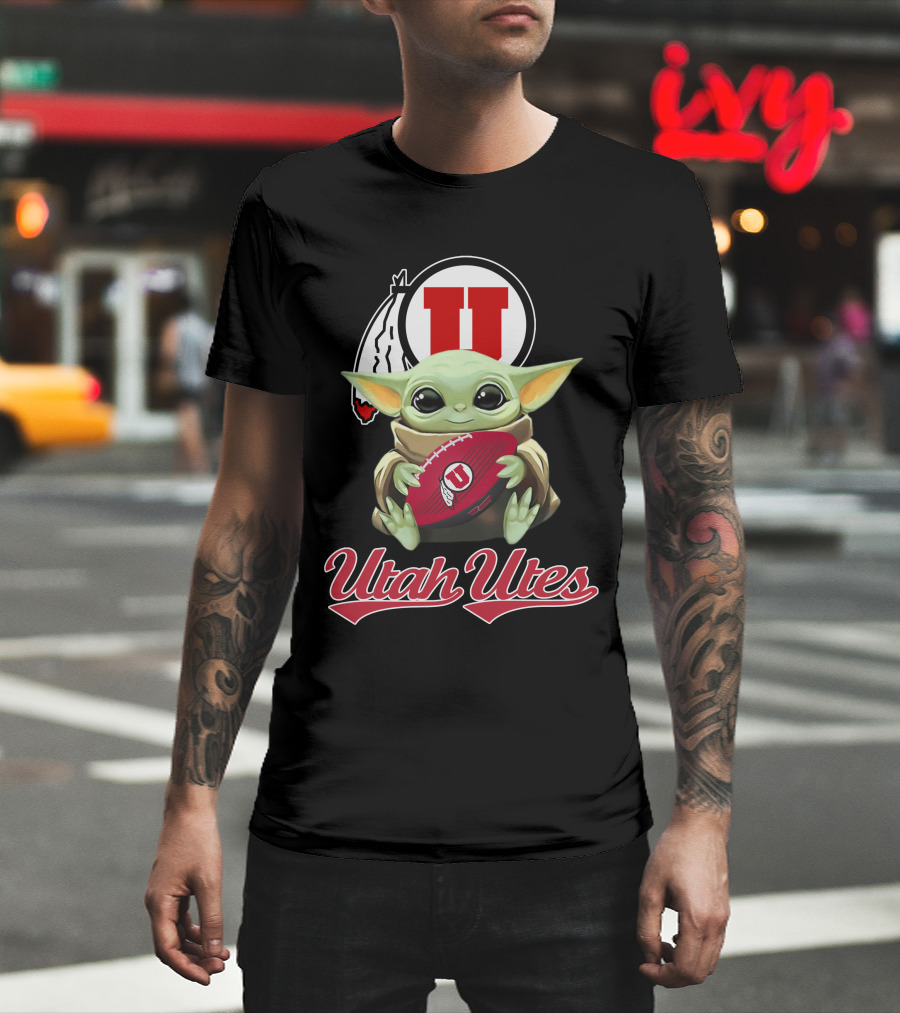 Utah Utes Baby Yoda Football Fan T-Shirt