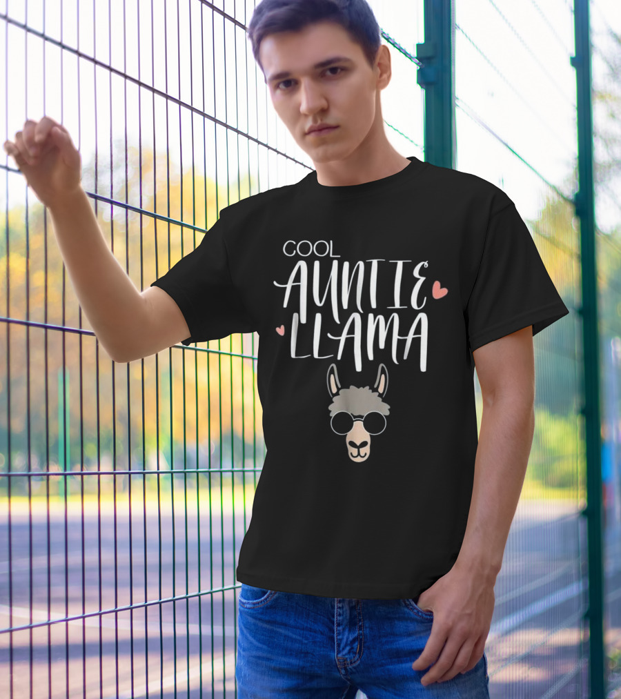 Cool Auntie Llama Funny Family T-Shirt