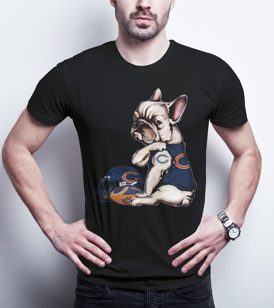Chicago Bears Football Helmet Pug Wearing Team Jersey T-Shirt