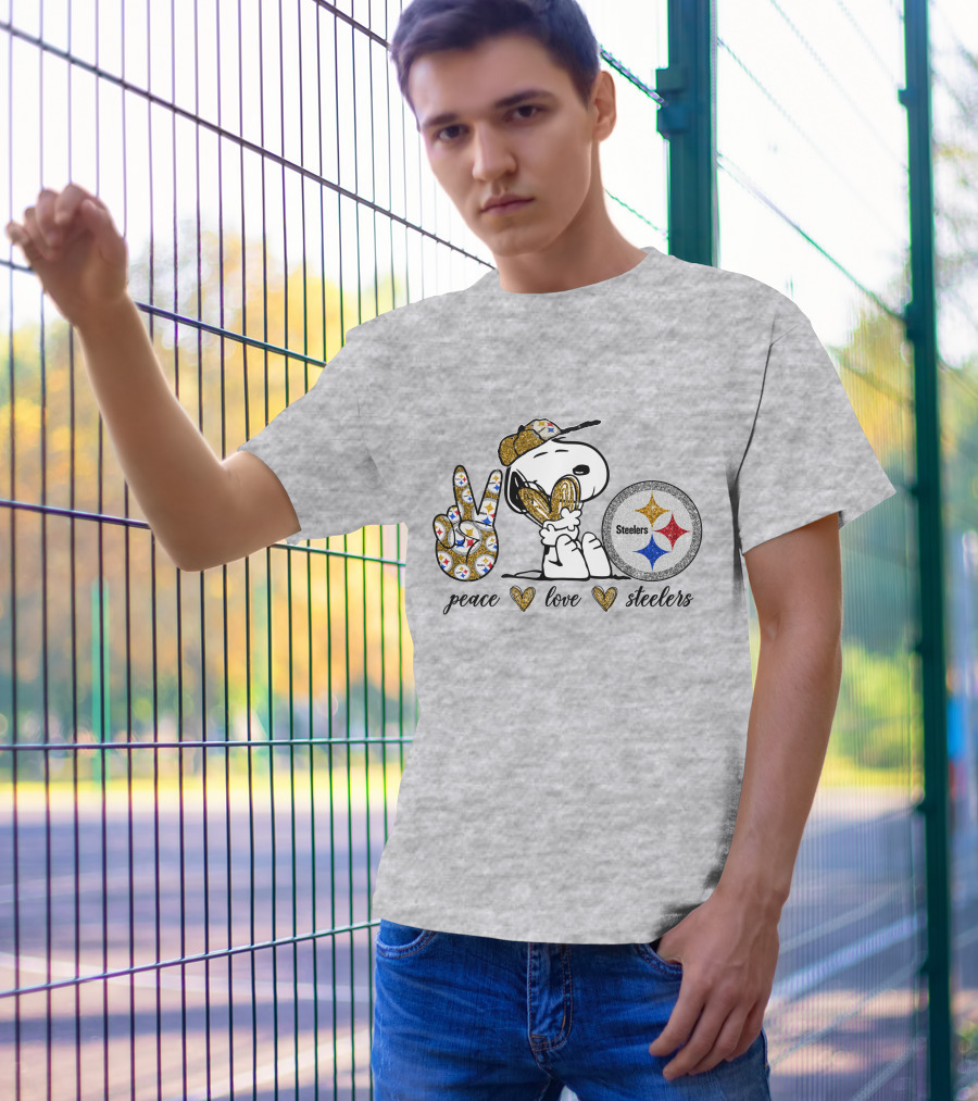 Peace Love Snoopy Steelers Football Hearts T-Shirt