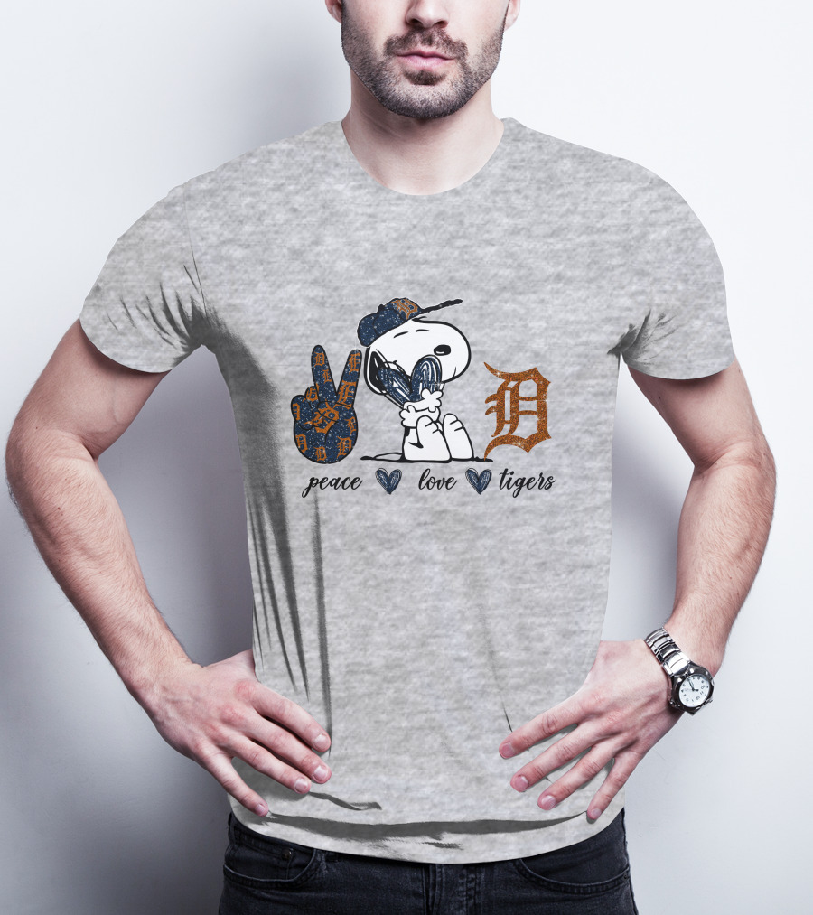 Peace Love Detroit Tigers Snoopy Baseball Fan T-Shirt