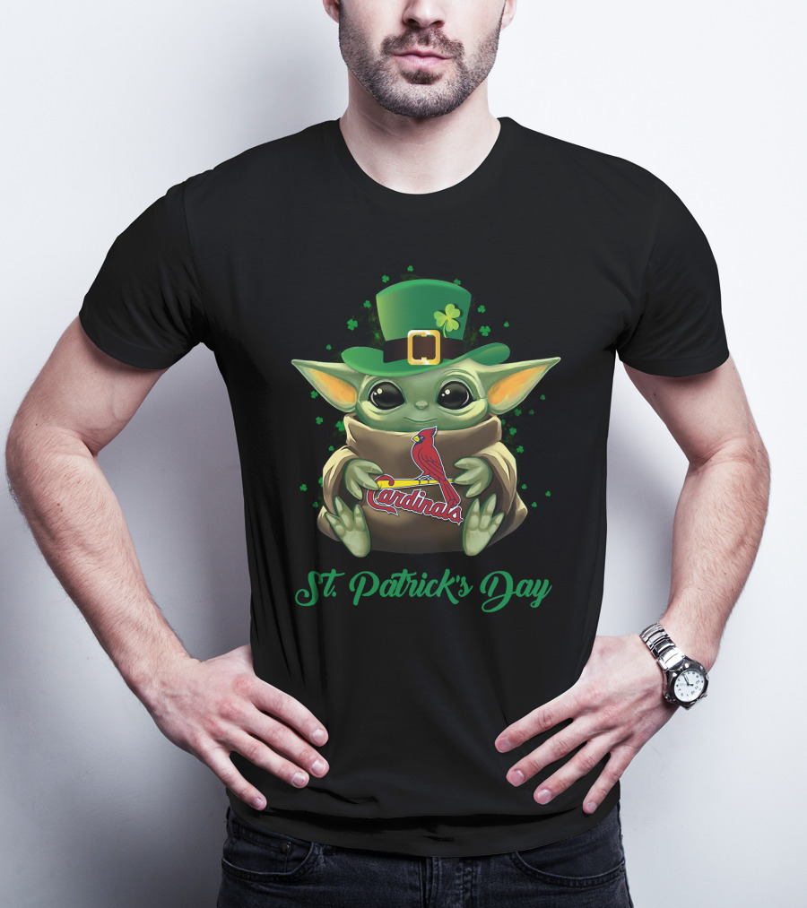 St Louis Cardinals Baby Yoda St. Patrick's Day T-Shirt