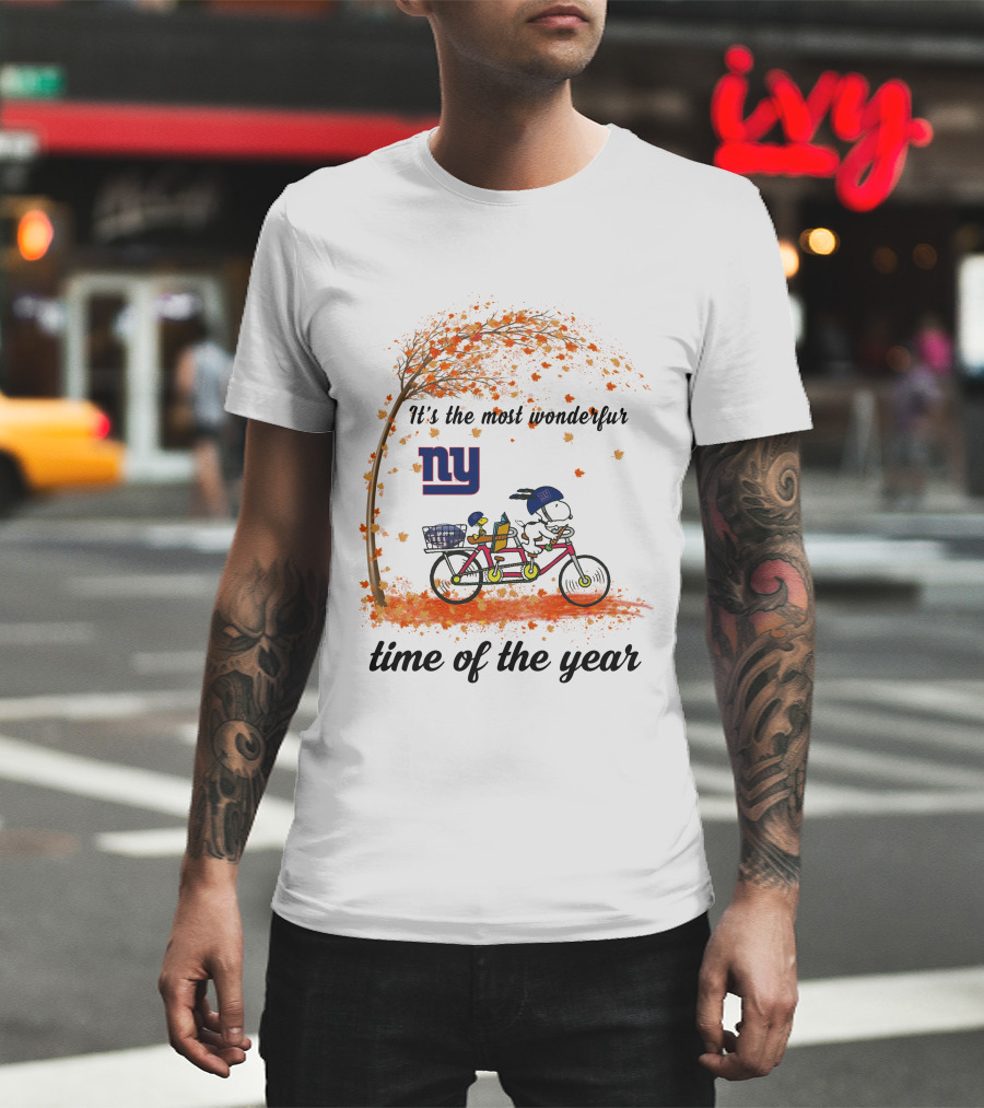 New York Giants Snoopy Autumn Bicycle It's The Most Wonderful Time Of The Year T-Shirt