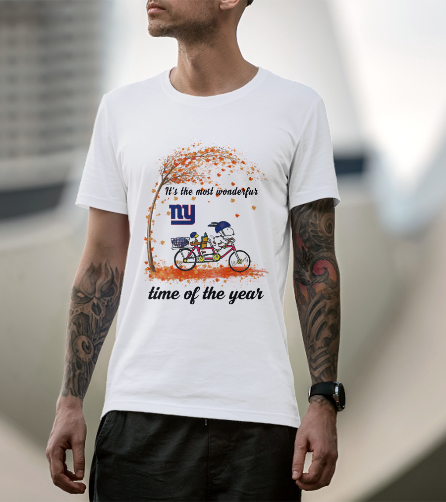 New York Giants Snoopy Autumn Bicycle It's The Most Wonderful Time Of The Year T-Shirt