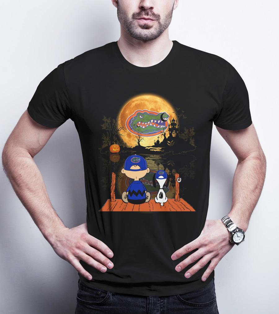 Florida Gators Halloween Moon Alligator Peanuts Charlie Brown And Snoopy T-Shirt