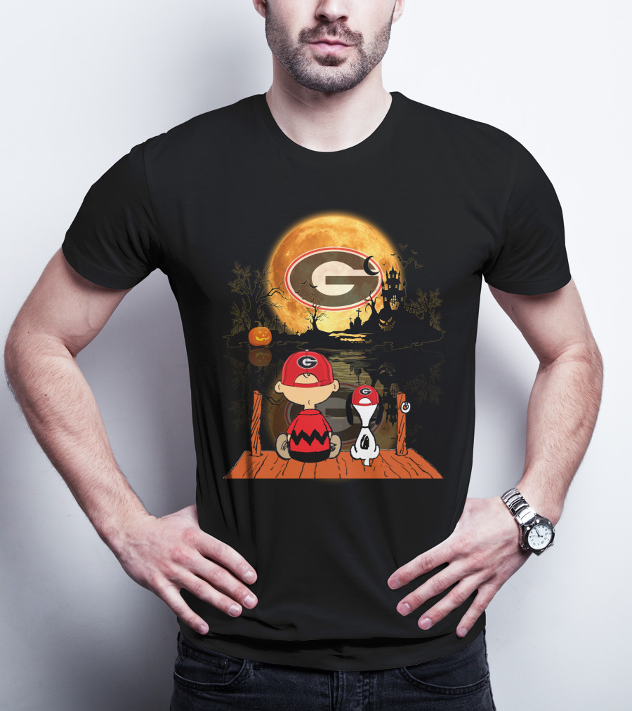 Georgia Bulldogs Halloween Moonlit Dock Scene With Peanuts Characters Charlie Brown And Snoopy Reflections T-Shirt