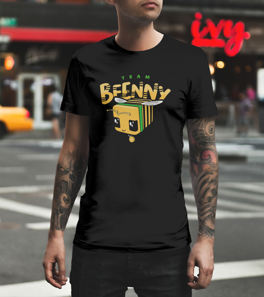 TEAM BEENNY Cute Bumblebee Cube Character T-Shirt